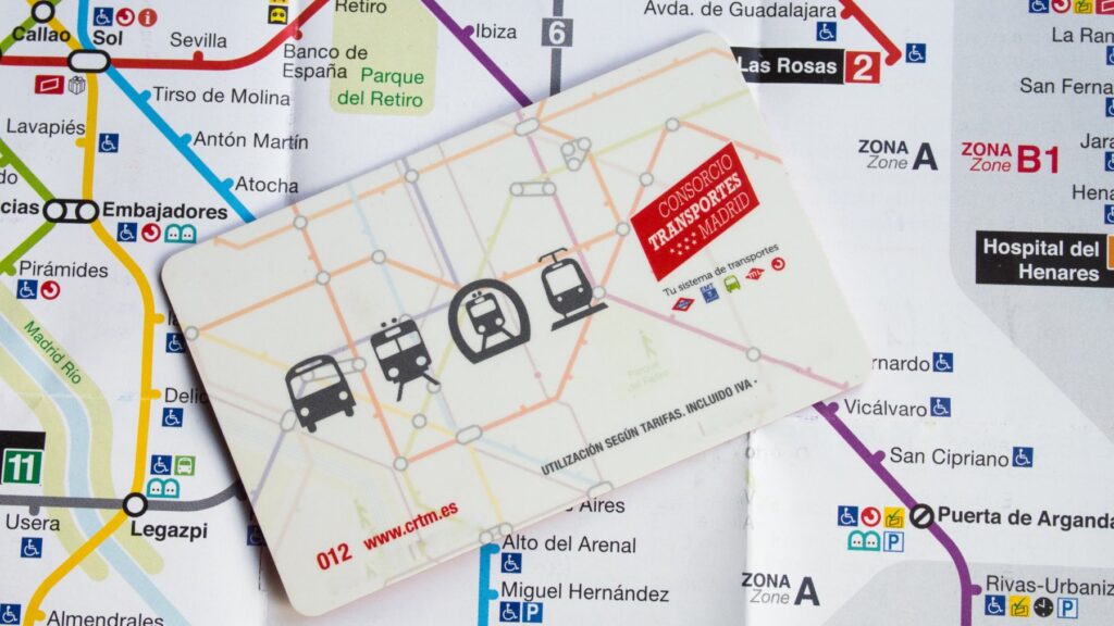 Confirmado: así es el nuevo diseño de la tarjeta de transporte público de Madrid y así podrás ...